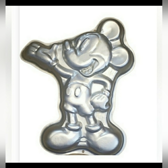 Disney | Kitchen | Mickey Mouse Cake Pan Walt Disney Vintage Wilton 995 ...